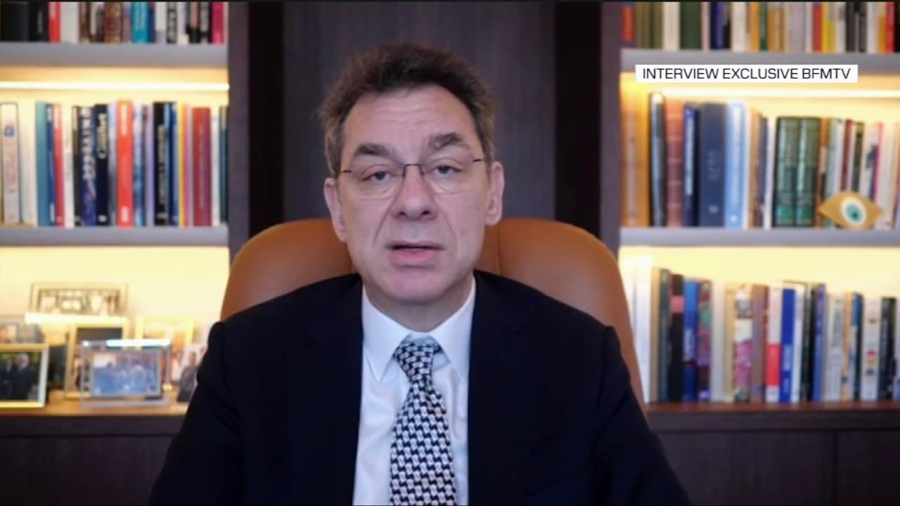Traitement anti-Covid: le patron de Pfizer annonce un partenariat en ...