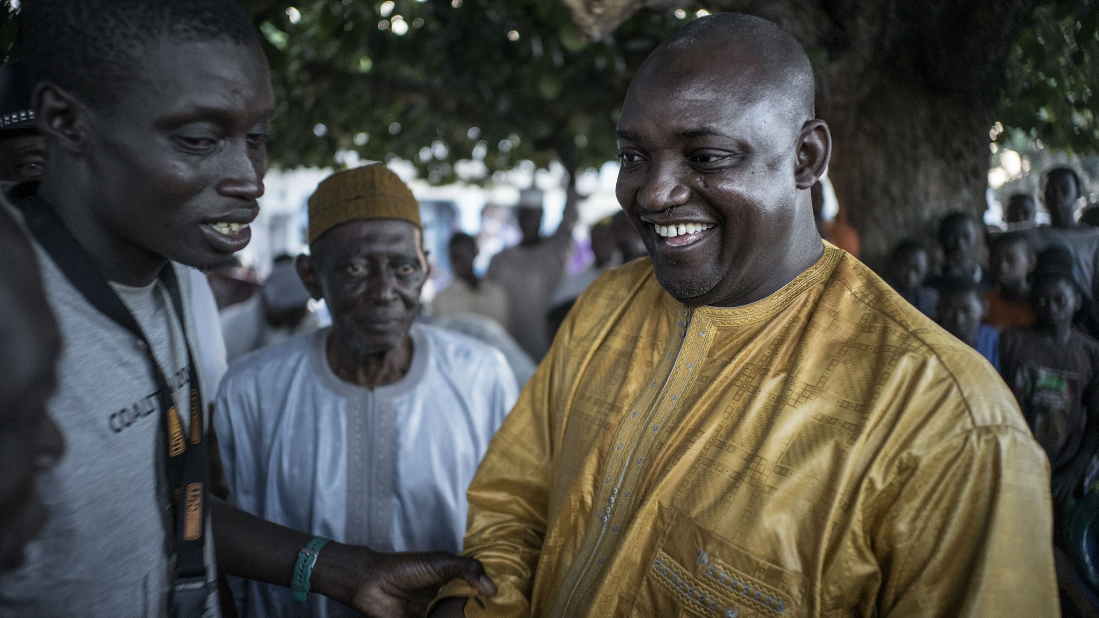 Gambie: Adama Barrow élu président