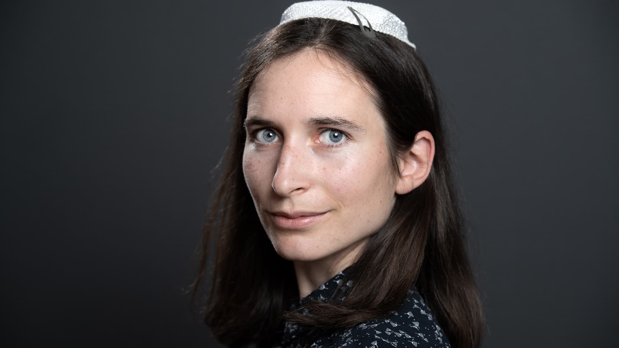 Iris Ferreira, première femme rabbin ordonnée en France dimanche