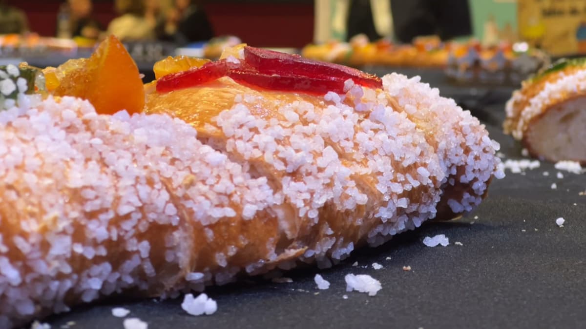 7,19 mètres de diamètre: la plus grande couronne des rois de France ...