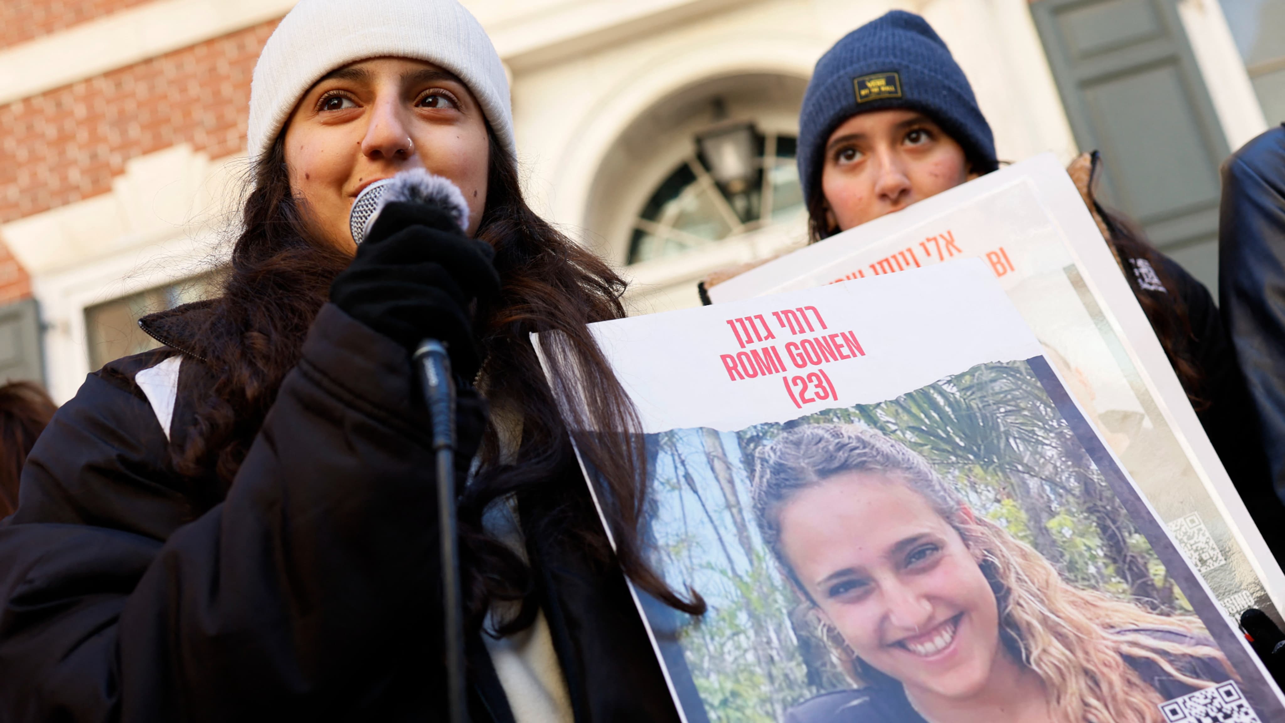 Cessez-le-feu à Gaza: Emily, Romi, Doron... Qui sont les trois ...