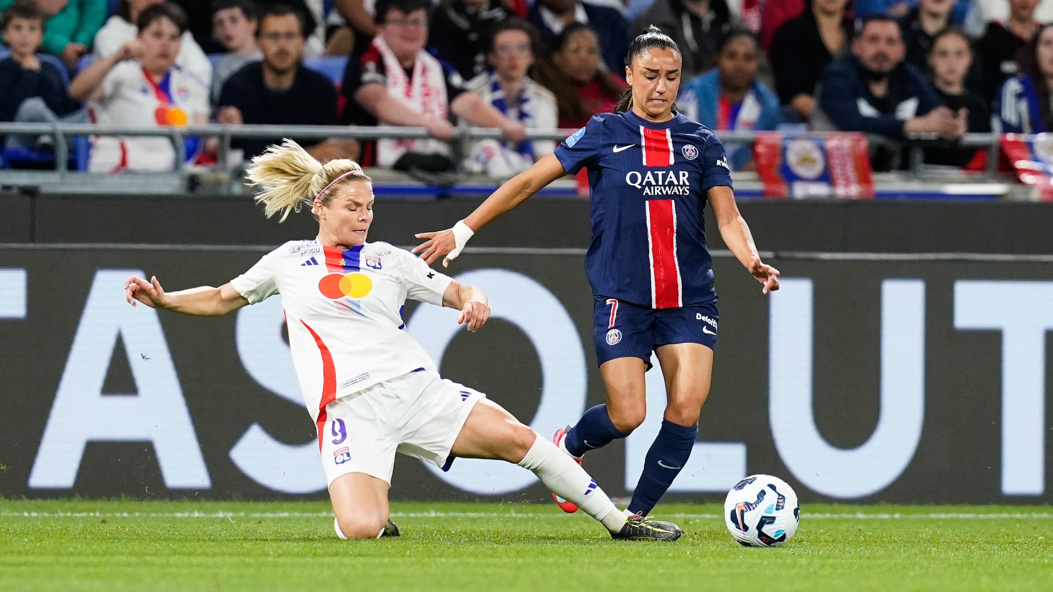 Arkema Première Ligue: Face au PSG, L'Olympique Lyonnais s'offre un 18e titre