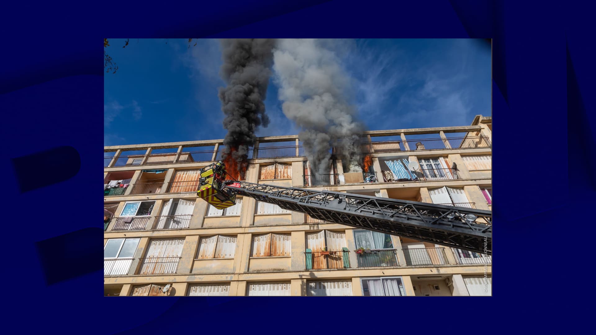 Marseille: un incendie ravage un appartement, quatre personnes évacuées