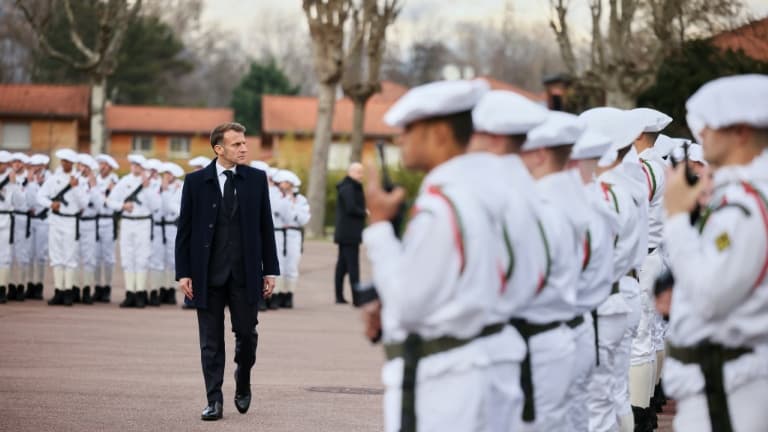 30 ans après, il est de retour: la longue histoire du service militaire ...