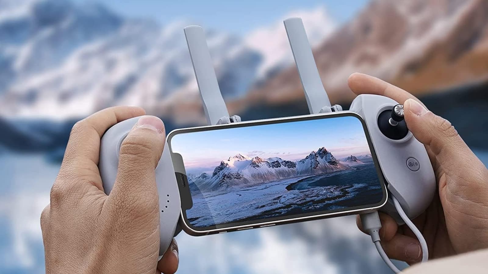 Soldes : immortalisez des moments d'enfer grâce à ce drone caméra 4K à moins de 280 euros