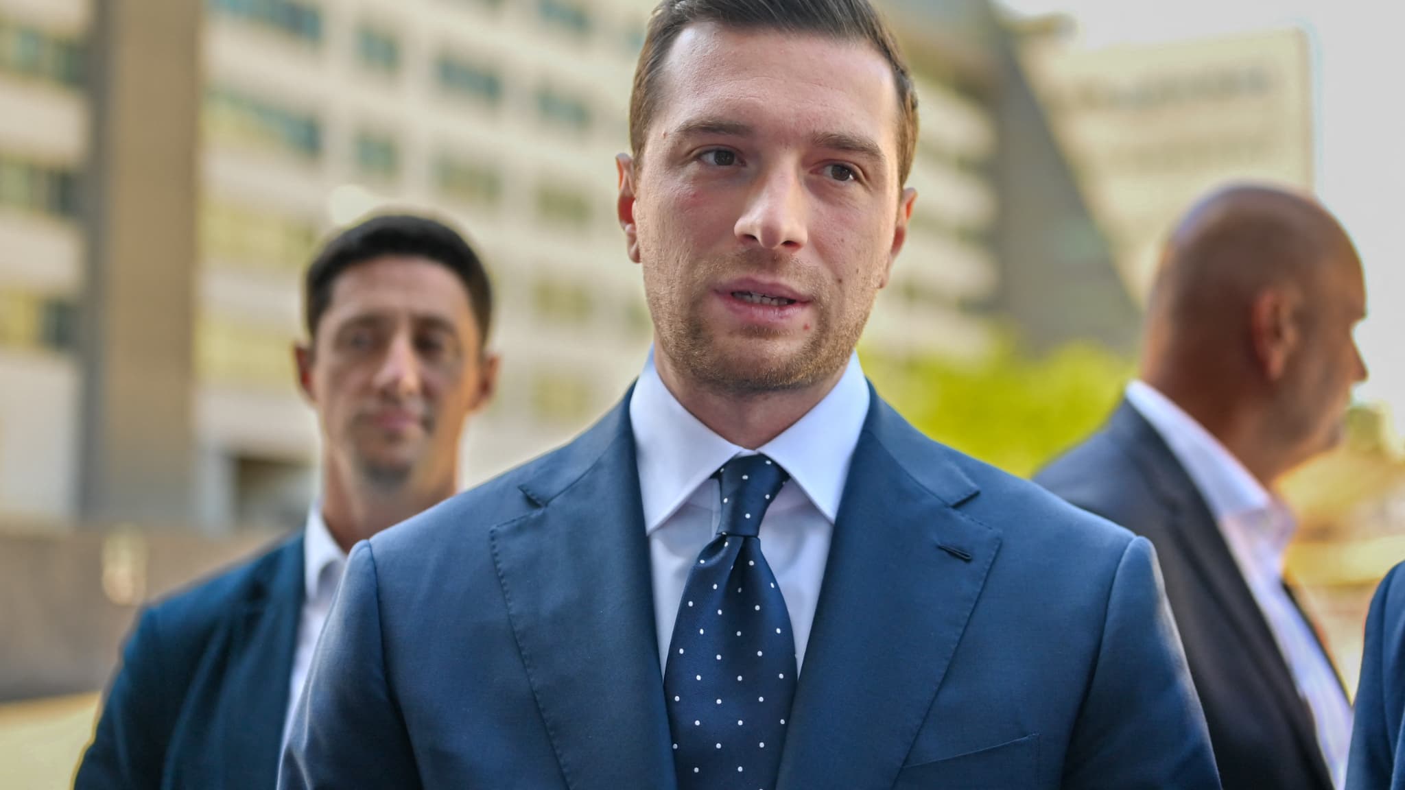 "Un blocage institutionnel": Jordan Bardella appelle Emmanuel Macron à ...