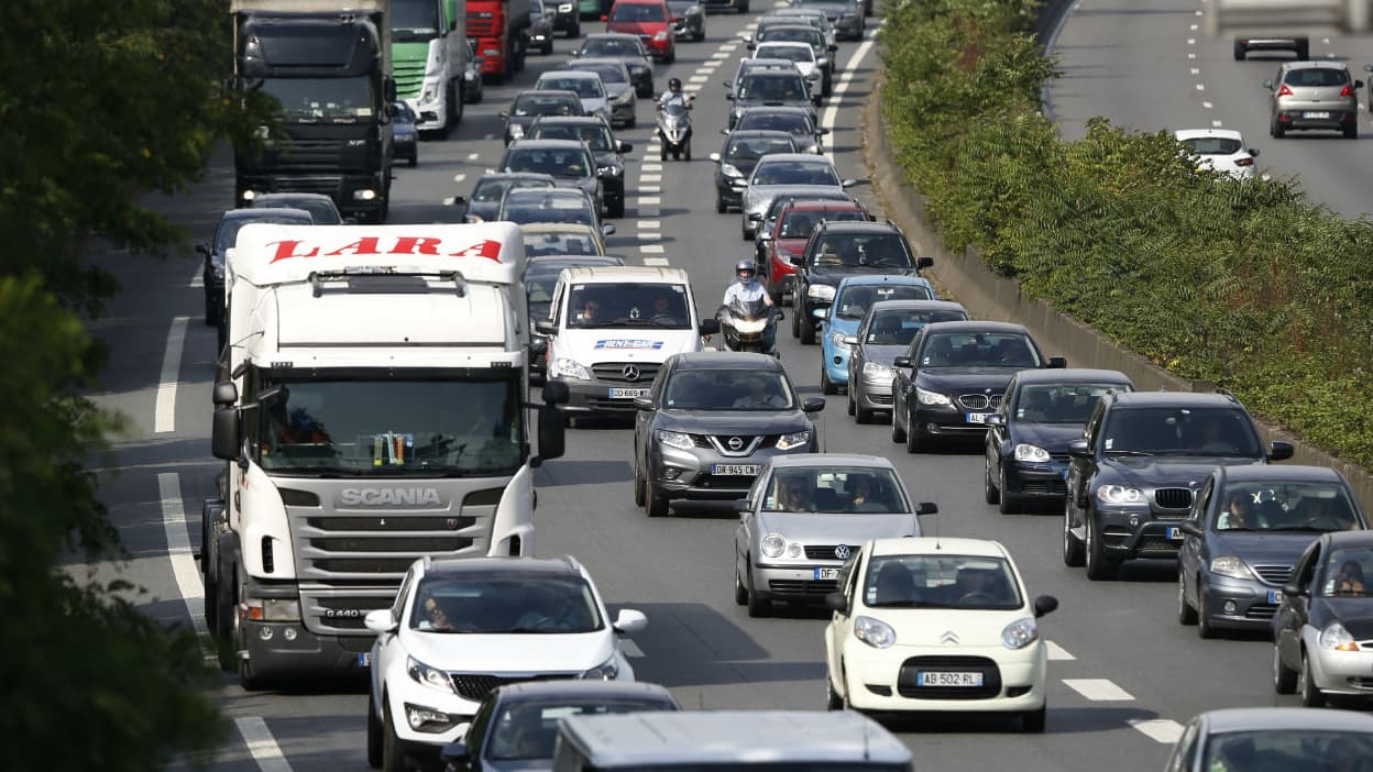 Île-de-France: plus de 180km de bouchons sur les routes à 15h