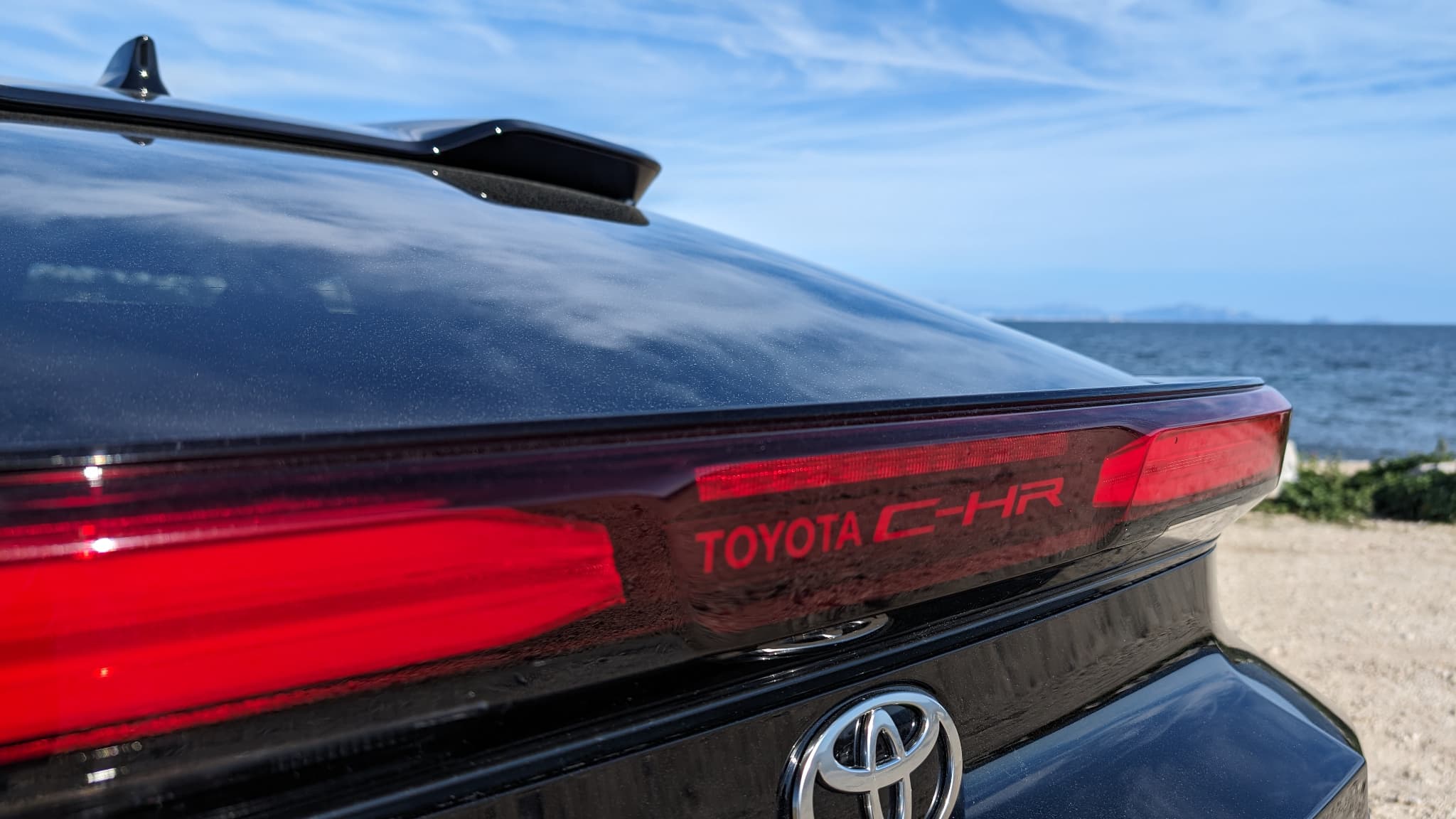 Essai. Toyota C-HR PHEV: que vaut le petit SUV en version hybride ...