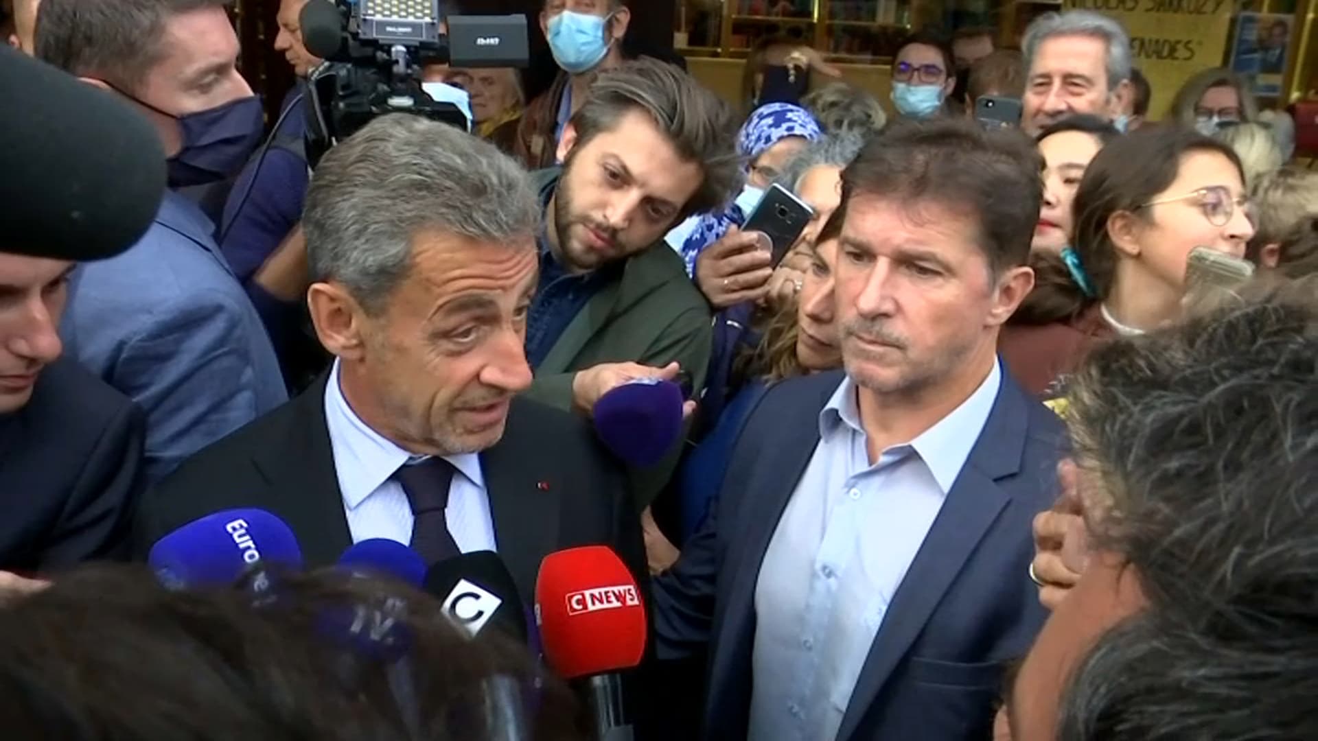 Crise de sous-marins: Nicolas Sarkozy apporte son soutien à Emmanuel Macron Crise de sous-marins: Nicolas Sarkozy apporte son soutien à Emmanuel Macron