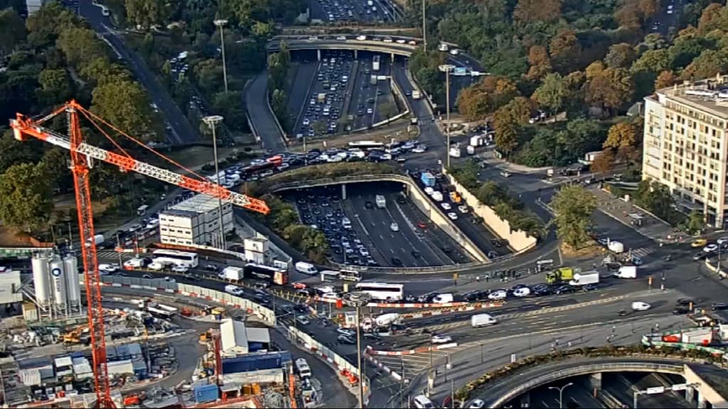 Plus de 400 km de bouchons en Ile-de-France