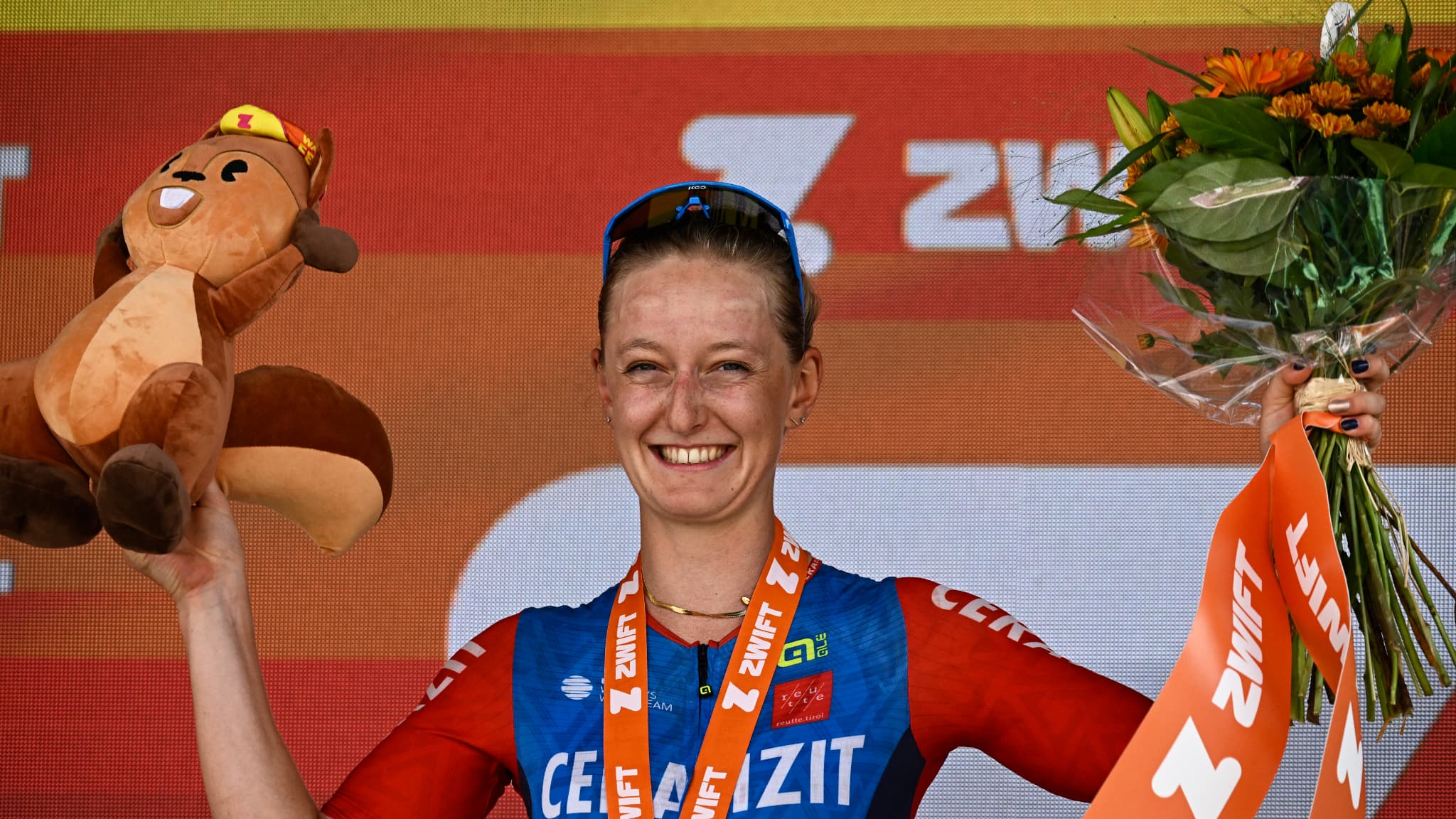 Tour de France femmes: En remportant la 6e étape, Cédrine Kerbaol entre ...